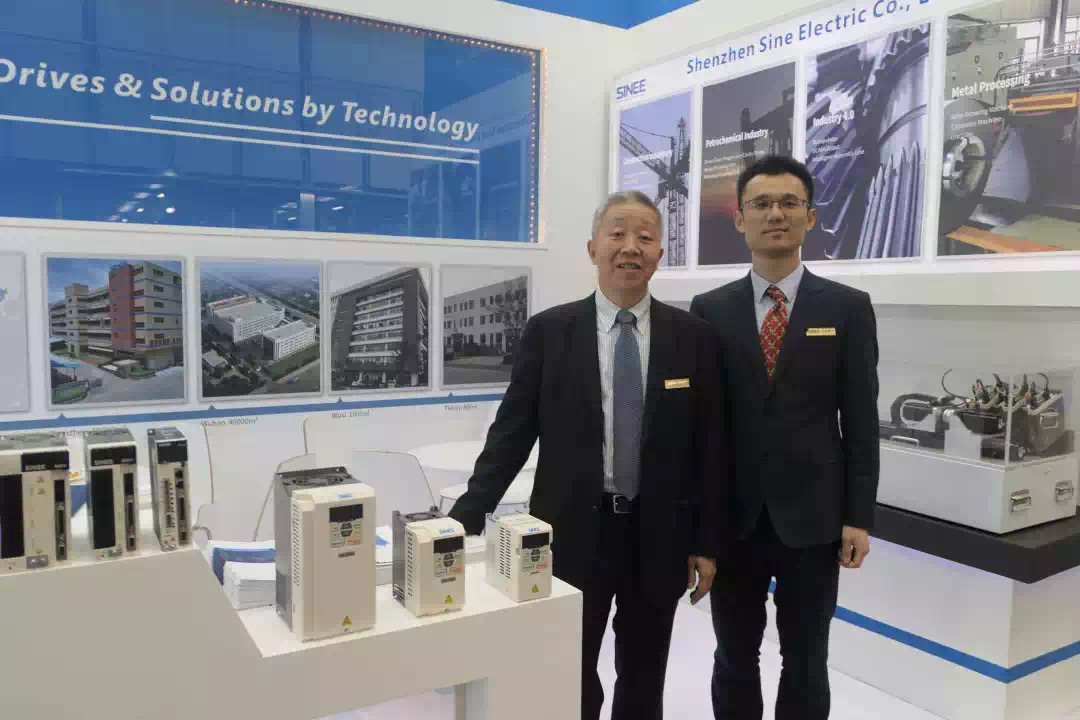 SINEE Demonstrates "Hard power" at the Hannover Messe